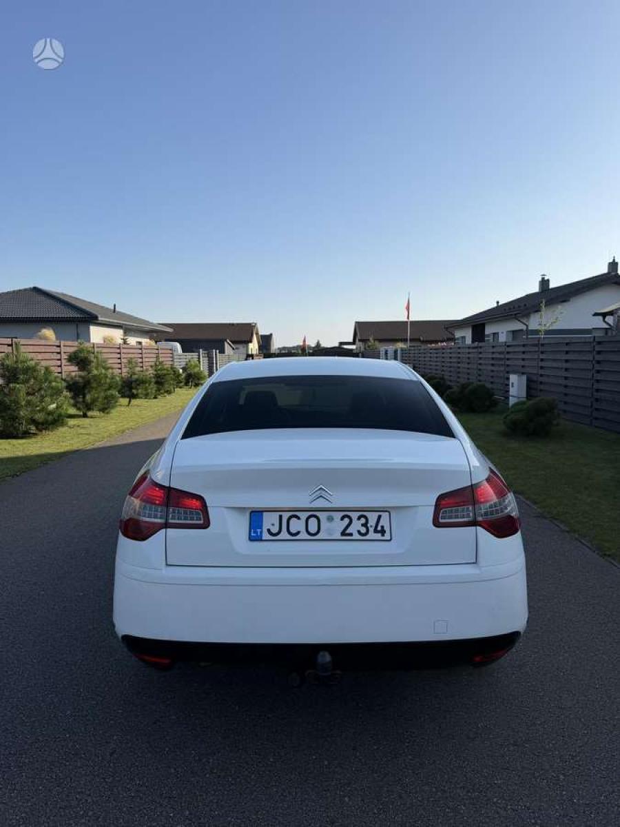 Balts Citroen C5 2011 Klaipėda, ar dzinēja tilpumu 1.56 L un nobraukumu 300 tūkst. km par 2050 €, foto 7 vietnē AUTOMOTO.COM.LV
