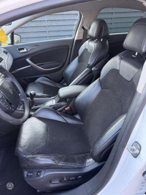 Balts Citroen C5 2011 Klaipėda, ar dzinēja tilpumu 1.56 L un nobraukumu 300 tūkst. km par 2050 €, foto 10 vietnē AUTOMOTO.COM.LV