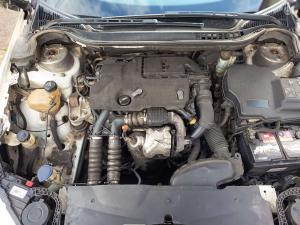 Balts Citroen C5 2011 Skuodas, ar dzinēja tilpumu 1.56 L un nobraukumu 430 tūkst. km par 2500 €, foto 19 vietnē AUTOMOTO.COM.LV