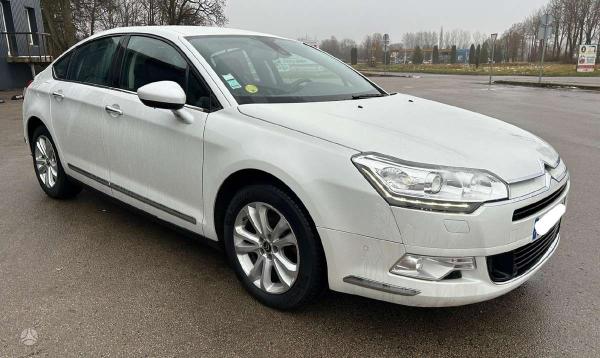 Balts Citroen C5 2012 Tauragė, ar dzinēja tilpumu 2.00 L un nobraukumu 264 tūkst. km par 3950 €, foto 1 vietnē AUTOMOTO.COM.LV