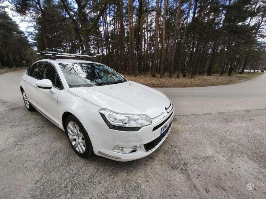 Balts Citroen C5 2012 Kauņa, ar dzinēja tilpumu 2.00 L un nobraukumu 380 tūkst. km par 3300 €, foto 3 vietnē AUTOMOTO.COM.LV
