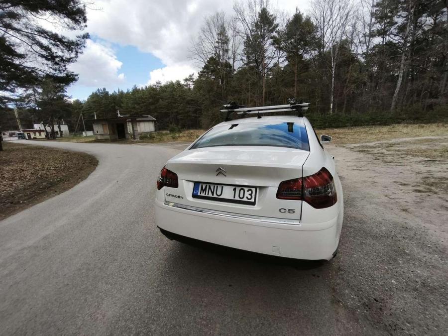 Balts Citroen C5 2012 Kauņa, ar dzinēja tilpumu 2.00 L un nobraukumu 380 tūkst. km par 3300 €, foto 7 vietnē AUTOMOTO.COM.LV