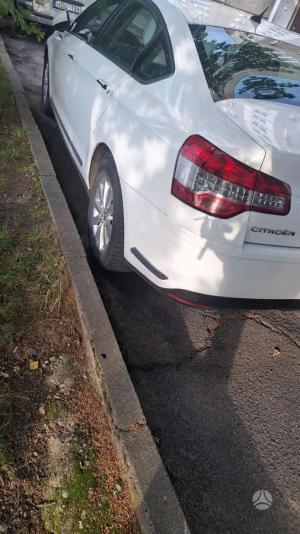 White Citroen C5 2012 in Alytus, with an engine capacity of 1.60 L and mileage of 350 thousand km for 1700 €, photo 4 on AUTOMOTO.COM.LV