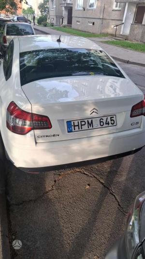 White Citroen C5 2012 in Alytus, with an engine capacity of 1.60 L and mileage of 350 thousand km for 1700 €, photo 6 on AUTOMOTO.COM.LV
