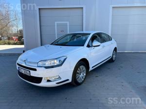 White Citroen C5 2013 in Riga, with an engine capacity of 1.60 L and mileage of 234 thousand km for 2500 €, photo  on AUTOMOTO.COM.LV
