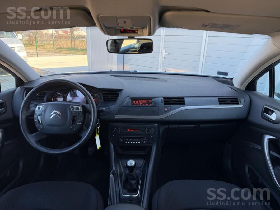 White Citroen C5 2013 in Riga, with an engine capacity of 1.60 L and mileage of 234 thousand km for 2500 €, photo 7 on AUTOMOTO.COM.LV