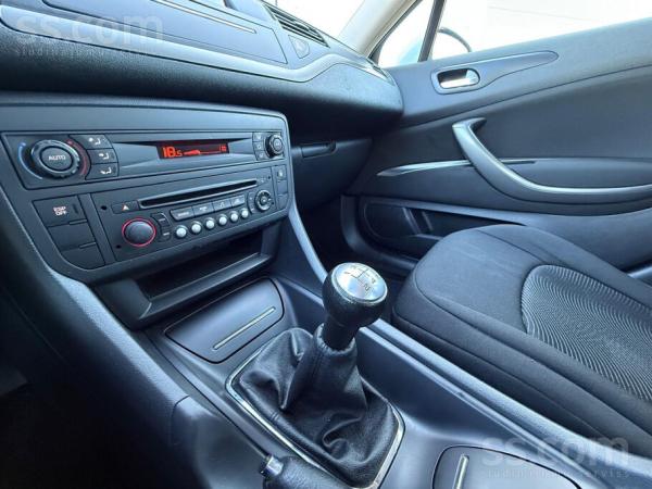 Balts Citroen C5 2013 Rīga, ar dzinēja tilpumu 1.60 L un nobraukumu 234 tūkst. km par 2500 €, foto 10 vietnē AUTOMOTO.COM.LV