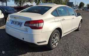 White Citroen C5 2013 in Taurage, with an engine capacity of 1.56 L and mileage of 277 thousand km for 2999 €, photo 3 on AUTOMOTO.COM.LV