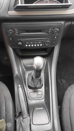 White Citroen C5 2013 in Taurage, with an engine capacity of 1.56 L and mileage of 277 thousand km for 2999 €, photo 7 on AUTOMOTO.COM.LV