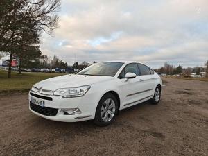 Balts Citroen C5 2014 Tauragė, ar dzinēja tilpumu 1.56 L un nobraukumu 252 tūkst. km par 4000 €, foto  vietnē AUTOMOTO.COM.LV