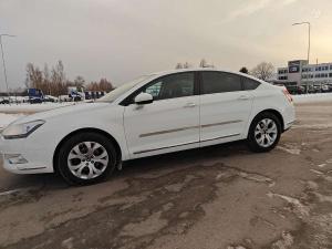 White Citroen C5 2014 in Taurage, with an engine capacity of 1.56 L and mileage of 254 thousand km for 4000 €, photo 2 on AUTOMOTO.COM.LV