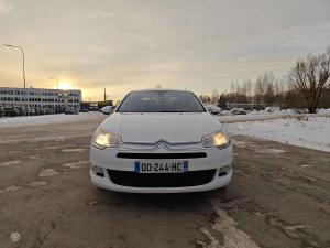 White Citroen C5 2014 in Taurage, with an engine capacity of 1.56 L and mileage of 254 thousand km for 4000 €, photo 7 on AUTOMOTO.COM.LV