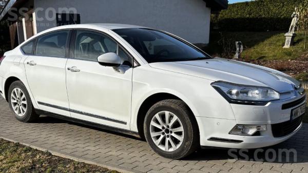 White Citroen C5 2014 in Rezekne, with an engine capacity of 1.60 L and mileage of 170 thousand km for 3300 €, photo 2 on AUTOMOTO.COM.LV