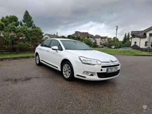 Balts Citroen C5 2015 Alīta, ar dzinēja tilpumu 1.56 L un nobraukumu 253 tūkst. km par 2450 €, foto  vietnē AUTOMOTO.COM.LV