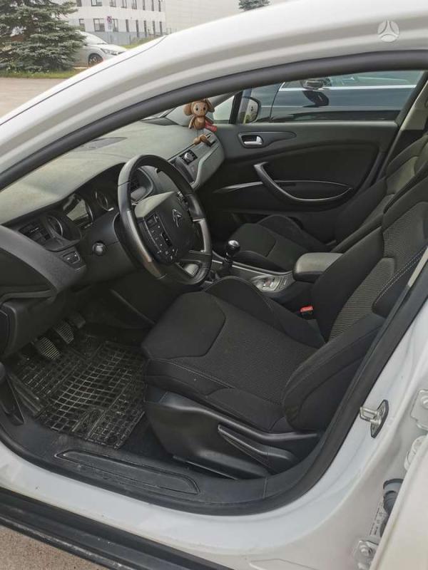 Balts Citroen C5 2015 Klaipėda, ar dzinēja tilpumu 2.00 L un nobraukumu 264 tūkst. km par 4300 €, foto 8 vietnē AUTOMOTO.COM.LV