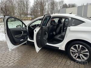 White Citroen C5 2016 in Riga, with an engine capacity of 2.00 L and mileage of 191 thousand km for 6950 €, photo 13 on AUTOMOTO.COM.LV