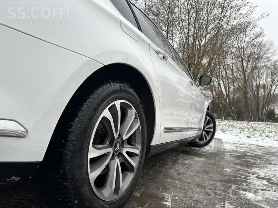 White Citroen C5 2016 in Riga, with an engine capacity of 2.00 L and mileage of 191 thousand km for 6950 €, photo 26 on AUTOMOTO.COM.LV