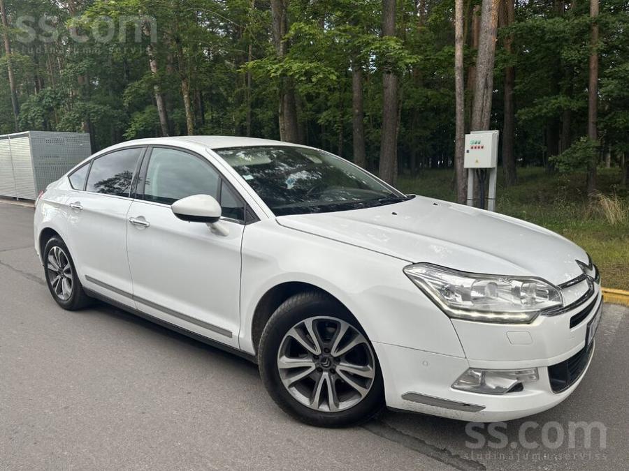 Balts Citroen C5 2016 Rīga, ar dzinēja tilpumu 2.00 L un nobraukumu 193 tūkst. km par 5500 €, foto 3 vietnē AUTOMOTO.COM.LV