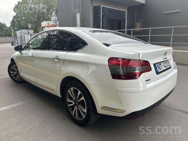 Balts Citroen C5 2016 Rīga, ar dzinēja tilpumu 2.00 L un nobraukumu 193 tūkst. km par 5500 €, foto 3 vietnē AUTOMOTO.COM.LV