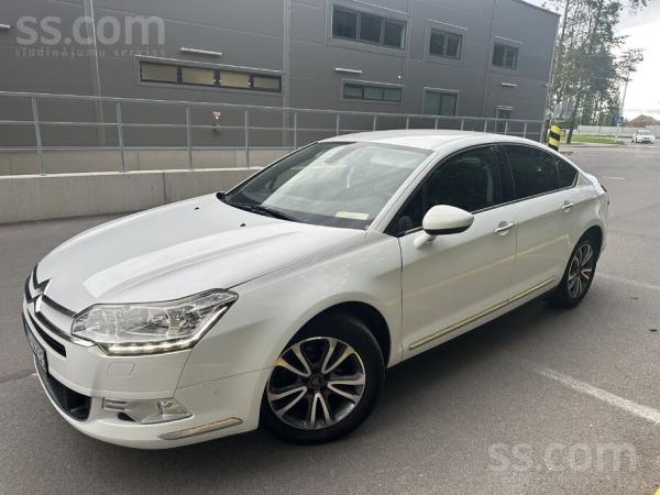 Balts Citroen C5 2016 Rīga, ar dzinēja tilpumu 2.00 L un nobraukumu 193 tūkst. km par 5500 €, foto 7 vietnē AUTOMOTO.COM.LV