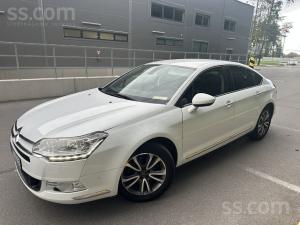 Balts Citroen C5 2016 Rīga, ar dzinēja tilpumu 2.00 L un nobraukumu 193 tūkst. km par 5500 €, foto 8 vietnē AUTOMOTO.COM.LV
