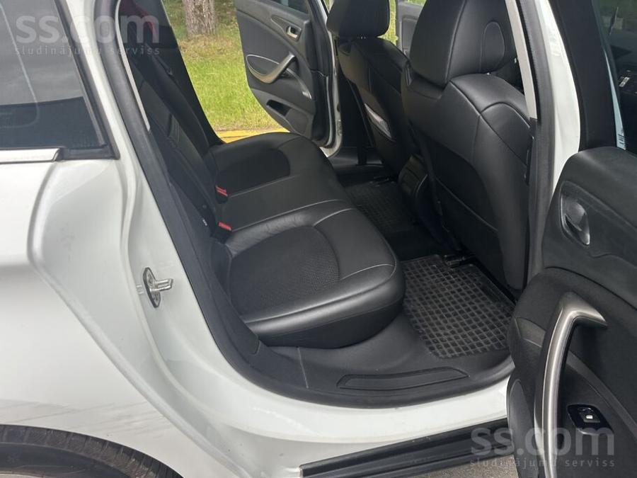 Balts Citroen C5 2016 Rīga, ar dzinēja tilpumu 2.00 L un nobraukumu 193 tūkst. km par 5500 €, foto 17 vietnē AUTOMOTO.COM.LV