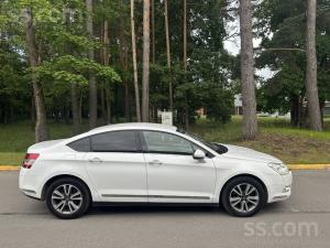 Balts Citroen C5 2016 Rīga, ar dzinēja tilpumu 2.00 L un nobraukumu 193 tūkst. km par 5500 €, foto 26 vietnē AUTOMOTO.COM.LV