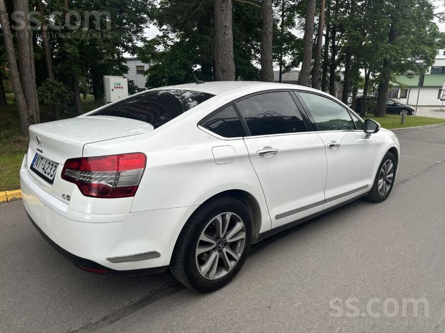 Balts Citroen C5 2016 Rīga, ar dzinēja tilpumu 2.00 L un nobraukumu 193 tūkst. km par 5500 €, foto 32 vietnē AUTOMOTO.COM.LV