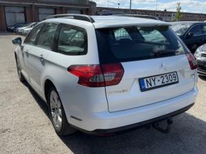 White Citroen C5 2005 in Riga, with an engine capacity of 1.60 L and mileage of 200 thousand km for 3690 €, photo 7 on AUTOMOTO.COM.LV