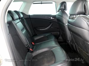 White Citroen C5 2008 in Tallinn, with an engine capacity of 2.00 L and mileage of 397 thousand km for 1499 €, photo 8 on AUTOMOTO.COM.LV