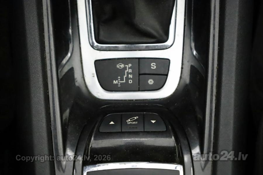 White Citroen C5 2008 in Tallinn, with an engine capacity of 2.00 L and mileage of 397 thousand km for 1499 €, photo 9 on AUTOMOTO.COM.LV