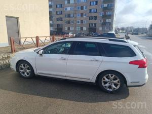 White Citroen C5 2009 in Riga, with an engine capacity of 2.00 L and mileage of 340 thousand km for 1550 €, photo 15 on AUTOMOTO.COM.LV