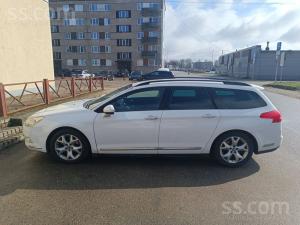 White Citroen C5 2009 in Riga, with an engine capacity of 2.00 L and mileage of 340 thousand km for 1550 €, photo 14 on AUTOMOTO.COM.LV