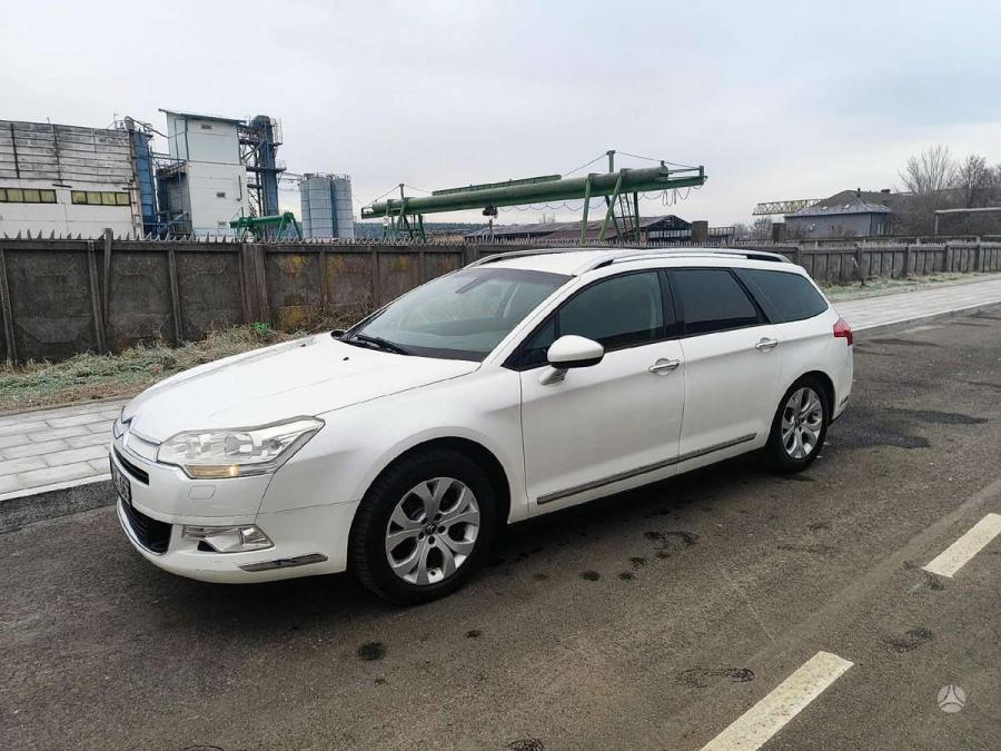 Balts Citroen C5 2010 Molėtai, ar dzinēja tilpumu 2.00 L un nobraukumu 274 tūkst. km par 2850 €, foto 2 vietnē AUTOMOTO.COM.LV