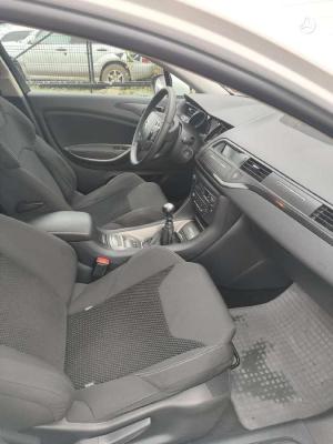 Balts Citroen C5 2010 Molėtai, ar dzinēja tilpumu 2.00 L un nobraukumu 274 tūkst. km par 2850 €, foto 8 vietnē AUTOMOTO.COM.LV