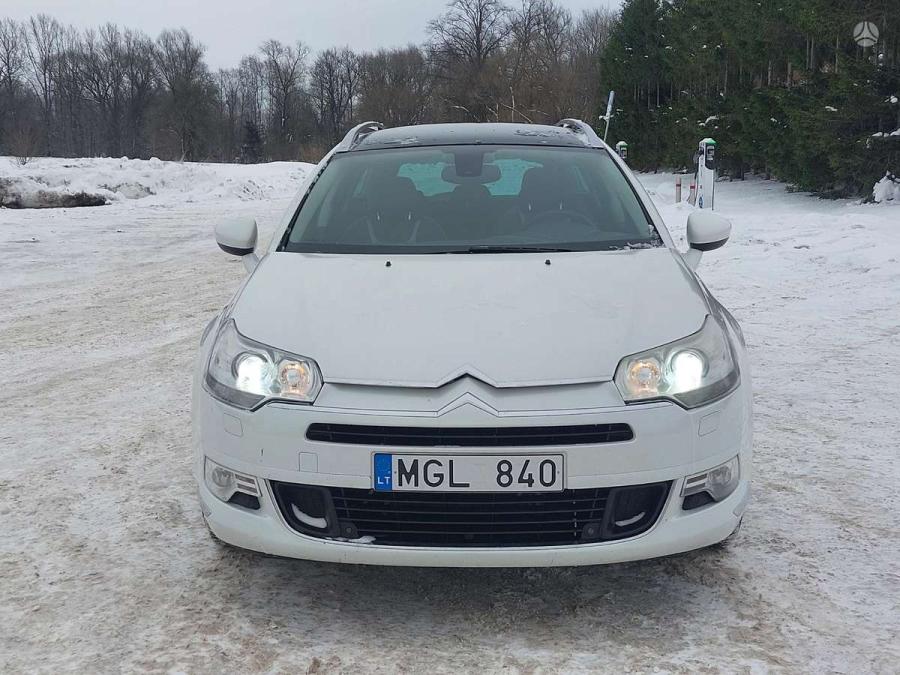 Balts Citroen C5 2010 Klaipėda, ar dzinēja tilpumu 2.00 L un nobraukumu 334 tūkst. km par 3500 €, foto 6 vietnē AUTOMOTO.COM.LV