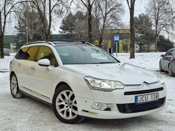 White Citroen C5 2010 in Silute, with an engine capacity of 2.00 L and mileage of 260 thousand km for 2500 €, photo 4 on AUTOMOTO.COM.LV