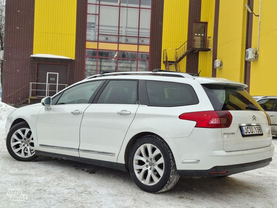 White Citroen C5 2010 in Silute, with an engine capacity of 2.00 L and mileage of 260 thousand km for 2300 €, photo 6 on AUTOMOTO.COM.LV