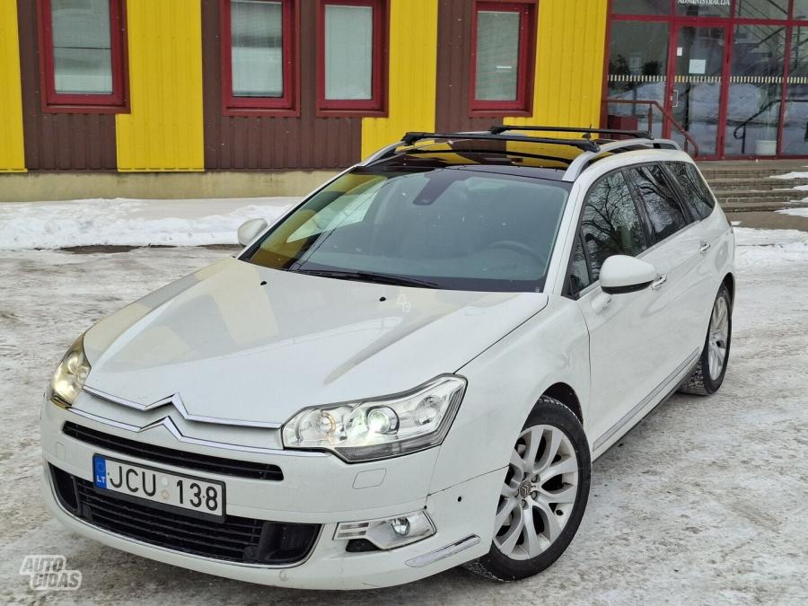 White Citroen C5 2010 in Silute, with an engine capacity of 2.00 L and mileage of 260 thousand km for 2300 €, photo 11 on AUTOMOTO.COM.LV