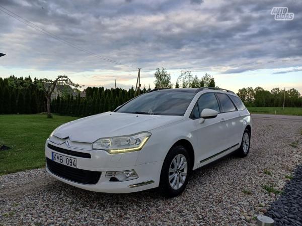 White Citroen C5 2011 in Alytus, with an engine capacity of 1.60 L and mileage of 331 thousand km for 2500 €, photo 1 on AUTOMOTO.COM.LV