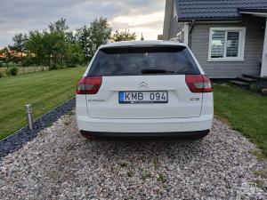 Balts Citroen C5 2011 Alīta, ar dzinēja tilpumu 1.60 L un nobraukumu 331 tūkst. km par 2500 €, foto 5 vietnē AUTOMOTO.COM.LV