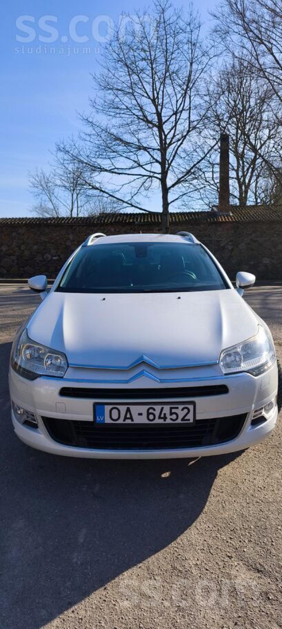 Balts Citroen C5 2011 Jūrmala, ar dzinēja tilpumu 1.60 L un nobraukumu 208 tūkst. km par 4000 €, foto 4 vietnē AUTOMOTO.COM.LV
