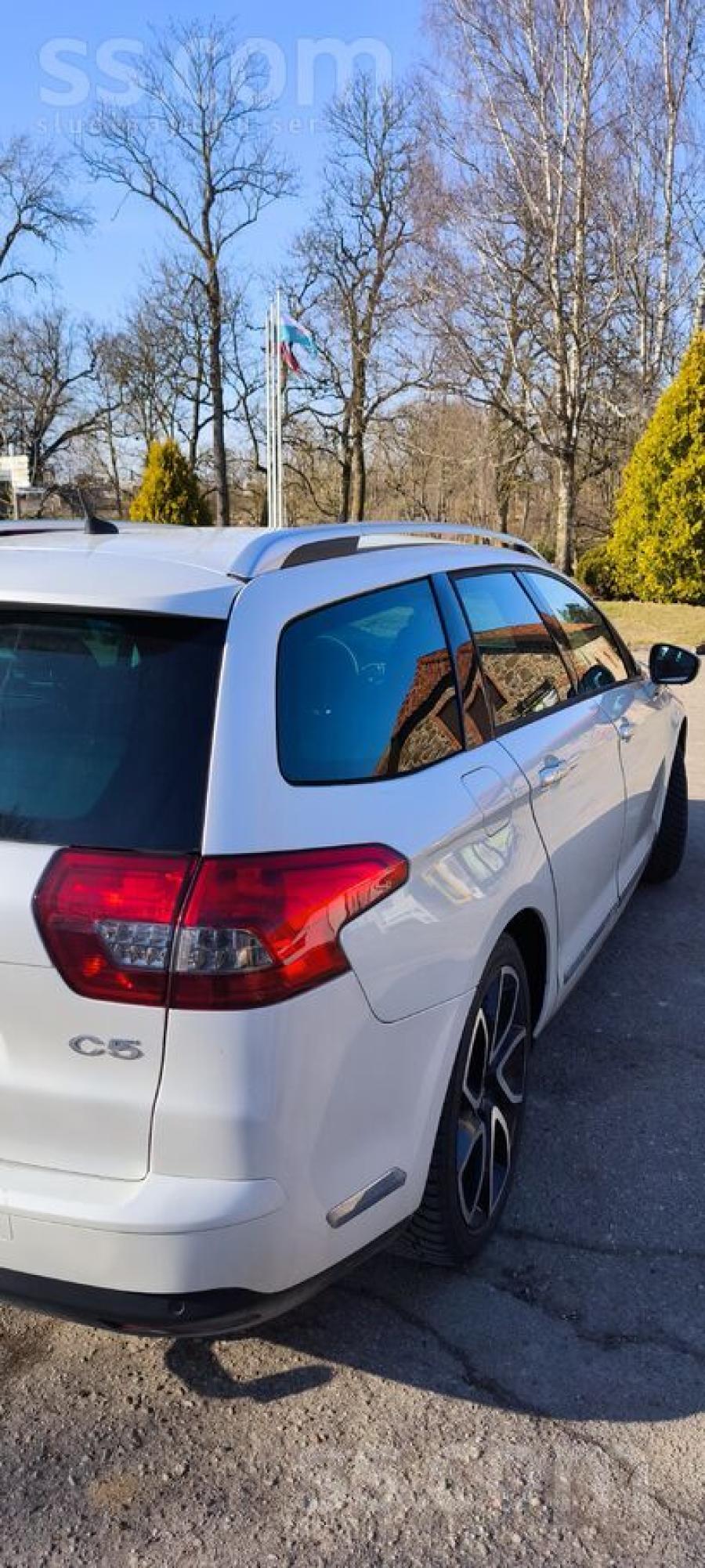 Balts Citroen C5 2011 Jūrmala, ar dzinēja tilpumu 1.60 L un nobraukumu 208 tūkst. km par 4000 €, foto 6 vietnē AUTOMOTO.COM.LV
