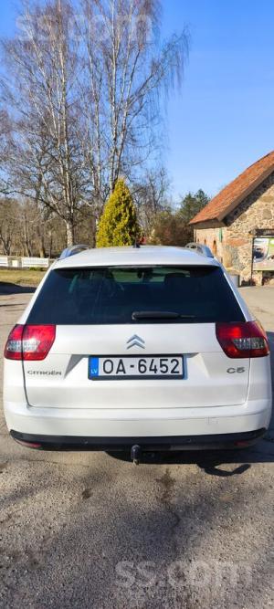 Balts Citroen C5 2011 Jūrmala, ar dzinēja tilpumu 1.60 L un nobraukumu 208 tūkst. km par 4000 €, foto 7 vietnē AUTOMOTO.COM.LV
