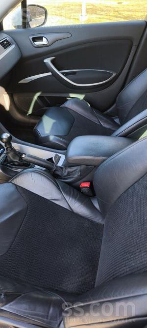 Balts Citroen C5 2011 Jūrmala, ar dzinēja tilpumu 1.60 L un nobraukumu 208 tūkst. km par 4000 €, foto 13 vietnē AUTOMOTO.COM.LV
