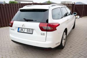 Balts Citroen C5 2011 Panevēža, ar dzinēja tilpumu 2.00 L un nobraukumu 306 tūkst. km par 2299 €, foto 4 vietnē AUTOMOTO.COM.LV