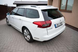 Balts Citroen C5 2011 Panevēža, ar dzinēja tilpumu 2.00 L un nobraukumu 306 tūkst. km par 2299 €, foto 5 vietnē AUTOMOTO.COM.LV