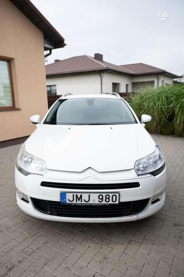 Balts Citroen C5 2011 Panevēža, ar dzinēja tilpumu 2.00 L un nobraukumu 306 tūkst. km par 2299 €, foto 8 vietnē AUTOMOTO.COM.LV
