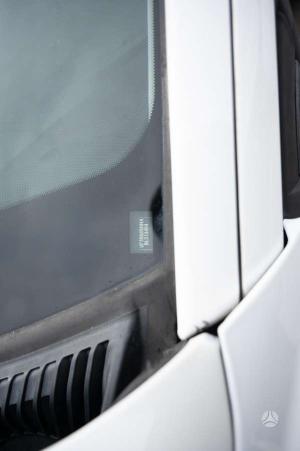 Balts Citroen C5 2011 Panevēža, ar dzinēja tilpumu 2.00 L un nobraukumu 306 tūkst. km par 2299 €, foto 11 vietnē AUTOMOTO.COM.LV