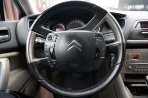 Balts Citroen C5 2011 Panevēža, ar dzinēja tilpumu 2.00 L un nobraukumu 306 tūkst. km par 2299 €, foto 21 vietnē AUTOMOTO.COM.LV